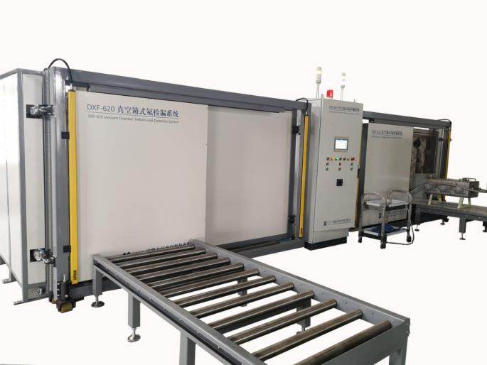 Vacuum chamber helium leak detecting system used in electricity high ...